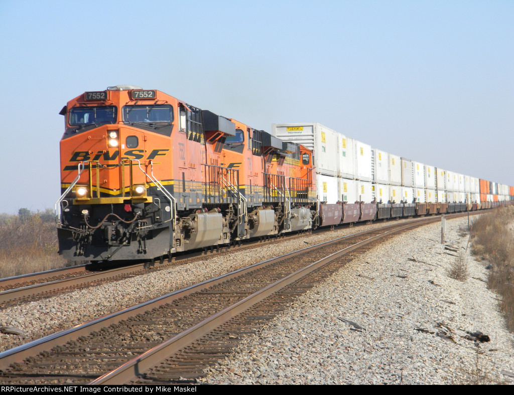 BNSF 7552